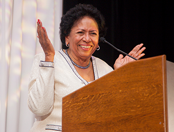 Like Me: PVAMU President Ruth J. Simmons gives so students can embrace ...